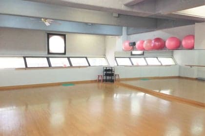 【名古屋・浄心】ダンスや各種フィットネスに最適なサンワークアウト　3階スタジオ