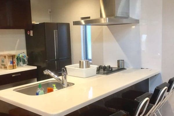 【東武東上線 中板橋駅北口から徒歩2分】オープンキッチンのリビングルームで料理教室やプチパーティーに最適な空間 3枚目