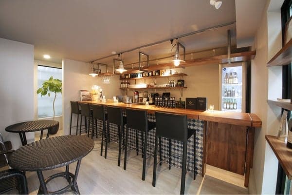 経堂　リリィスタジオ& cafe   新築テナントにオープンしたばかりのカフェスタジオです。食材の持ち込み可能。 1枚目