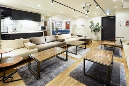 【ハウススタジオ】テラス撮影可　Lounge-R TERRACE渋谷【テラスシーン、カジュアルな室内で撮影】