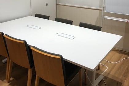 【四ツ谷駅徒歩4分】Wi-Fi・ホワイトボード完備の6人用会議室⑥！