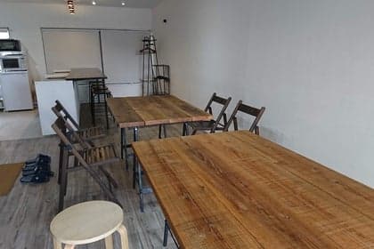 【世田谷】白を基調としたカフェ風キッチンスタジオ。料理撮影、コスプレ撮影などの利用に！
