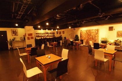 【PerformingGallery&Cafe 絵空箱】　様々な用途で使用可能な多目的フリースペース！