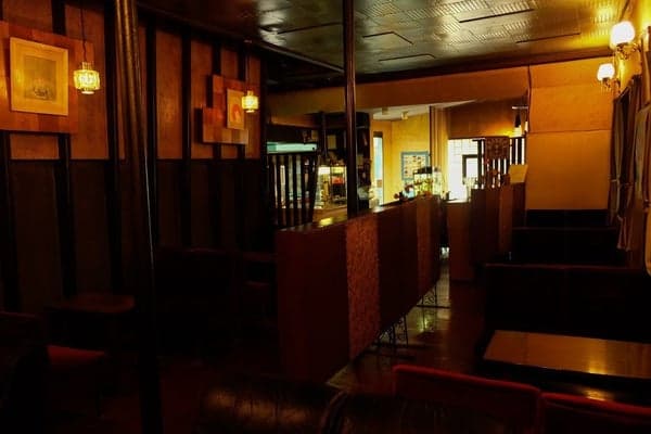 【レトロ喫茶】昭和30年から続く現役喫茶店！昭和のままの空間で撮影に！ 2枚目