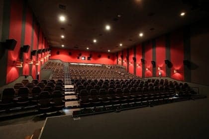 【豊洲 267席】映画館で、会社説明会、株主総会、講演会の企画はいかがですか？