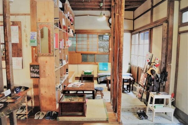 《日本家屋な古民家をリノベしたレトロなゲストハウス》ロケや撮影やコスプレ撮影のレイヤーさんにも 4枚目
