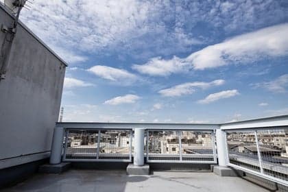 【スタジオShinjoSky】武蔵新城駅徒歩4分/広々とした空を背景とした撮影が魅力の屋上スタジオ/スチール撮影・動画撮影に最適