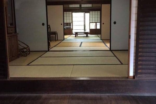 大阪からすぐ！四季を感じる日本庭園・蔵あり。100年以上の歴史ある古民家　広間（3間続きの座敷）　 5枚目