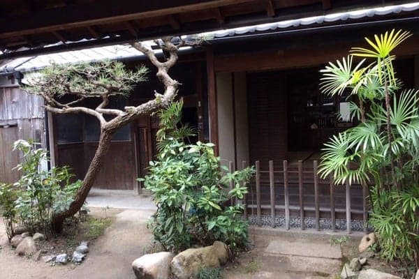 大阪からすぐ！四季を感じる日本庭園・蔵あり。100年以上の歴史ある古民家　広間（3間続きの座敷）　 2枚目