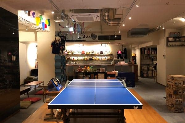 卓球バー　パレット本町店　卓球台も使えるレンタルスペース　会議などにも広々スペース　照明調節　プロジェクタ 3枚目