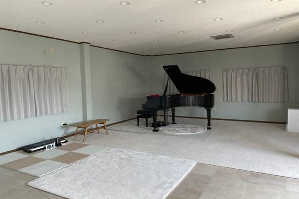 グランドピアノ練習室 2枚目