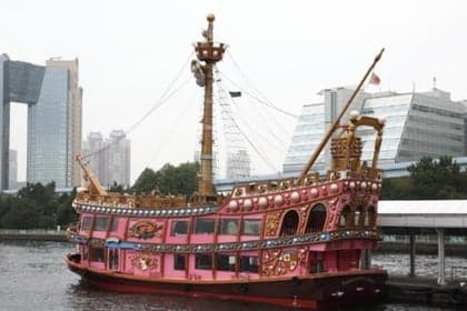 【東京都内・横浜発着】最大200名収容！BBQの出来る海賊船
