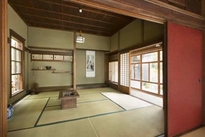 呉服屋の奥座敷を鎌倉へ移築。静かな谷戸で130年の時を慈しむ。