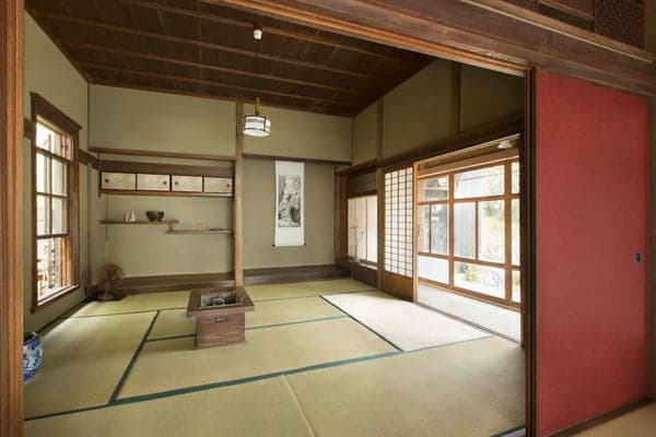 呉服屋の奥座敷を鎌倉へ移築。静かな谷戸で130年の時を慈しむ。 1枚目