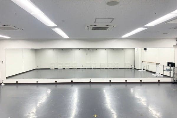【YTJ八王子スタジオ】京王八王子駅徒歩1分・鏡張りのダンスやレッスンに最適なスタジオです 3枚目
