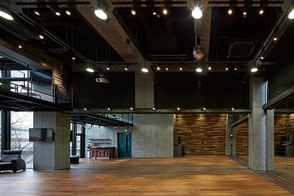 京王線・桜上水駅から徒歩5分！天井が高くて開放感のある、ロフト付きのダンススタジオです。 2枚目