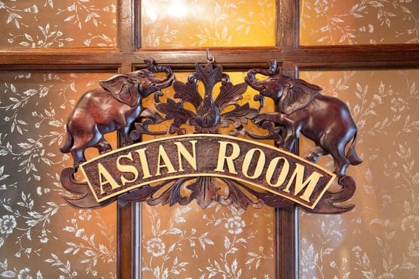 Asian Room＆テントとBBQができるお庭・P無料・看板犬バニラ・ミルクのお出迎え💛 2枚目