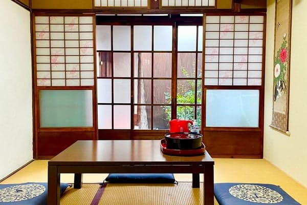 築100年の京町屋でほっこり。撮影や創作活動などに最適！落ち着く空間です。 2枚目