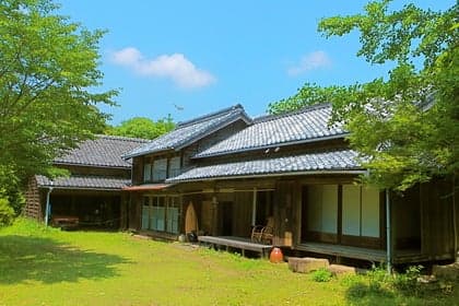 【宮崎】築130余年の古民家を改造した和モダンなシェアハウス　これからのシーズンは花見もできます