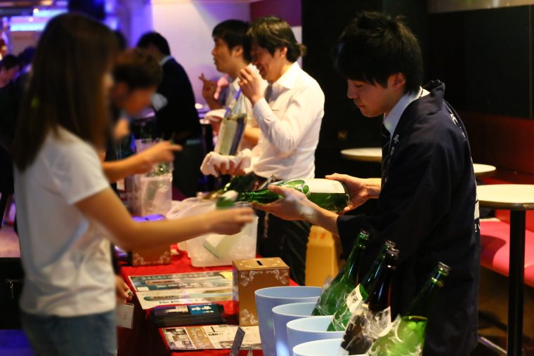 渋谷の有名クラブでKURATOMO日本酒イベント！日本酒を通して地域文化を学ぼう！