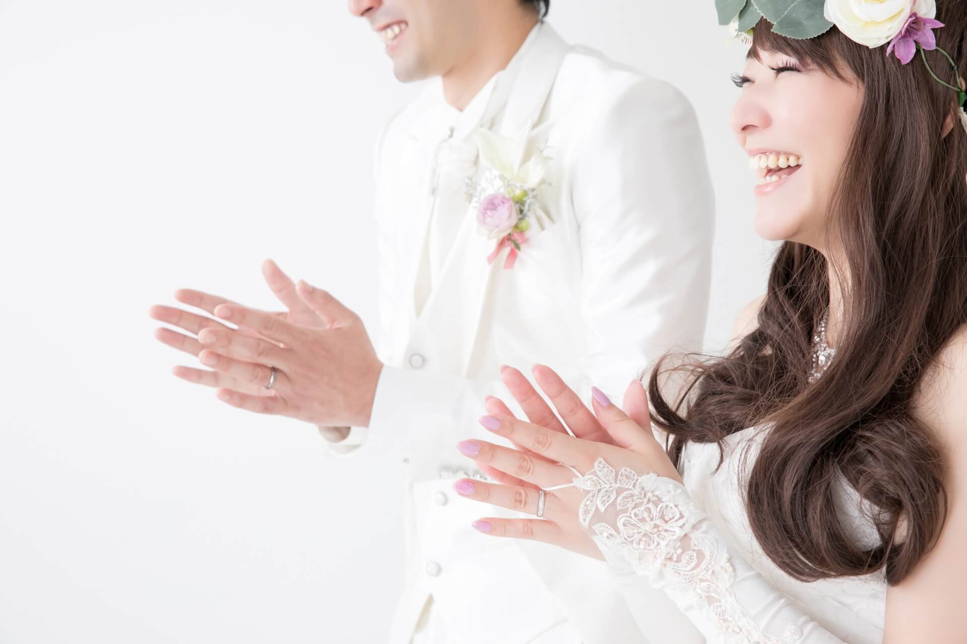 結婚式の余興ムービーのアイデア集！作るときの流れやポイントも