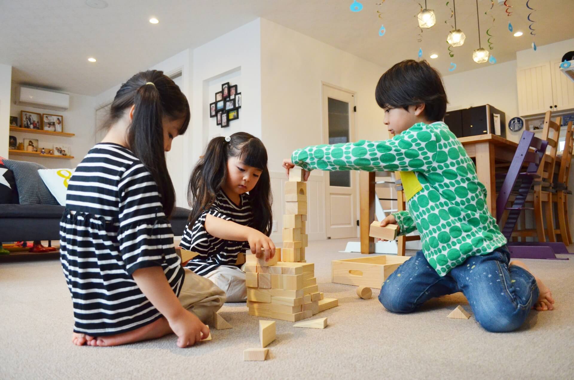 5歳児向け室内遊びアイディア20選〜季節や天候に左右されず楽しめるゲームまとめ〜