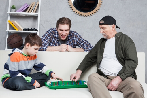 年齢別ボードゲームの遊び方ガイド！家族で楽しむのにおすすめのボドゲを紹介